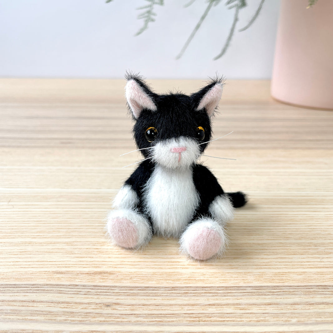 Handmade plush and teddy creatures – MadebyMaike